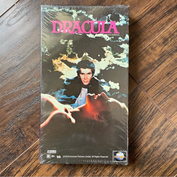 Media | Vintage 1979 Vhs Dracula Sealed | Poshmark